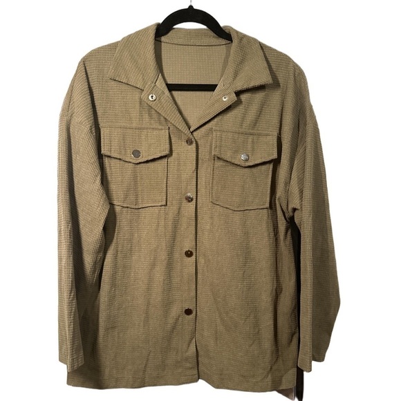 Emery Rose | Tops | Nwt Emery Rose Overaided Size M Light Olive Green ...